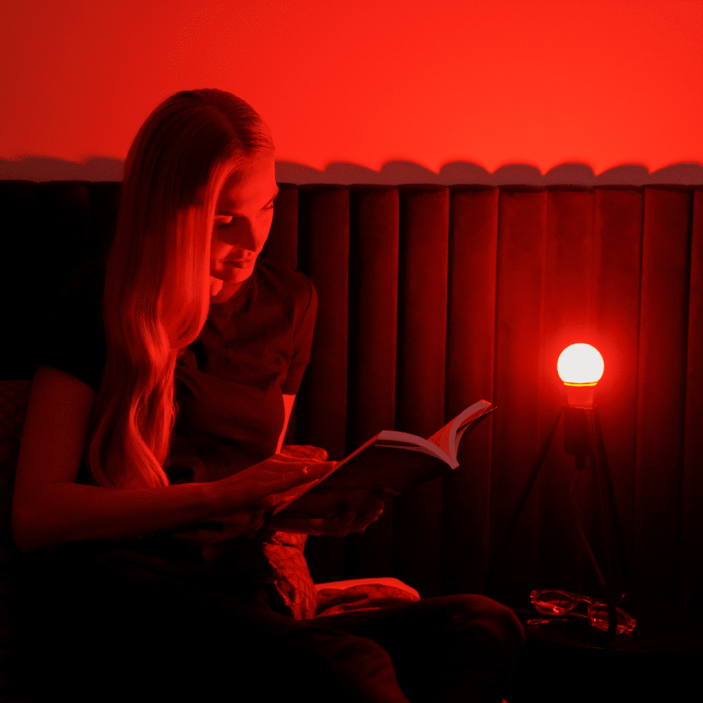 NightTorch - Czerwona Żarówka LED - EyeShield